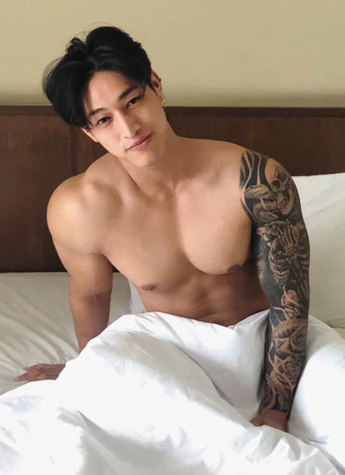 ส่องหนุ่มหล่อ หนึ่ง ศรัณพงษ์ เทรนเนอร์หุ่นดี กับรอยสักสุดเท่ห์ - เรื่องของ tattoo รวบรวม ข่าวสาร ...