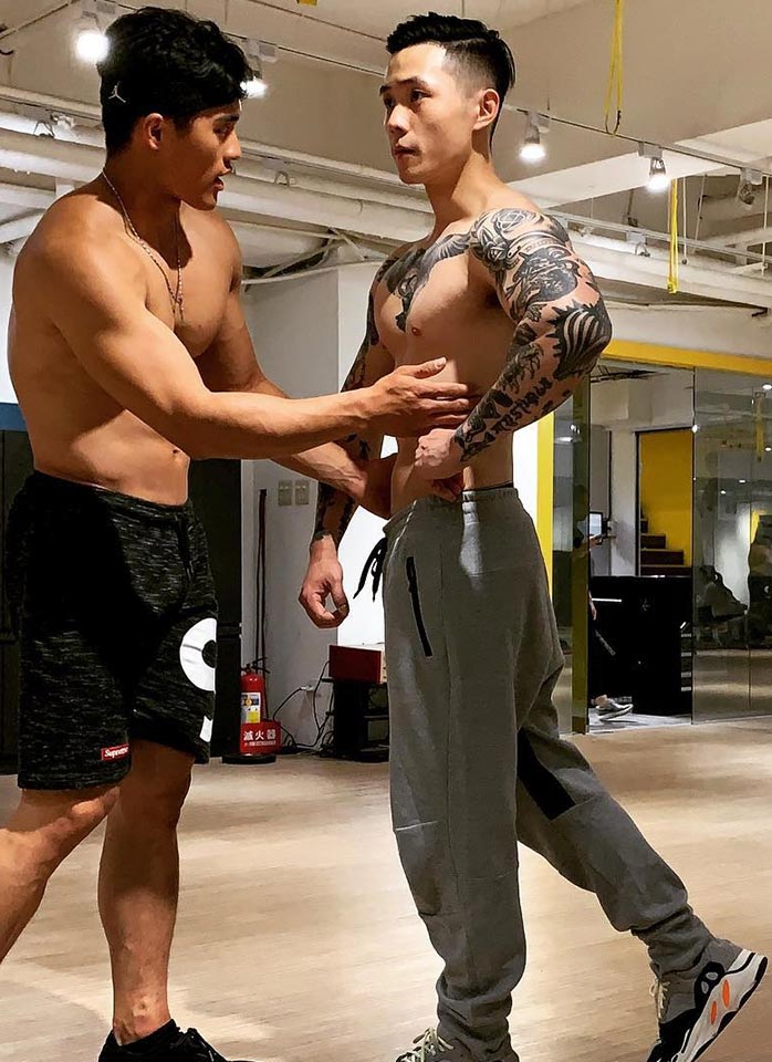 ส่องของดี “Eric” หนุ่มตี๋ไต้หวันหุ่นล่ำ กับรอยสักสุดซี๊ด ดีกรีนายแบบ ...