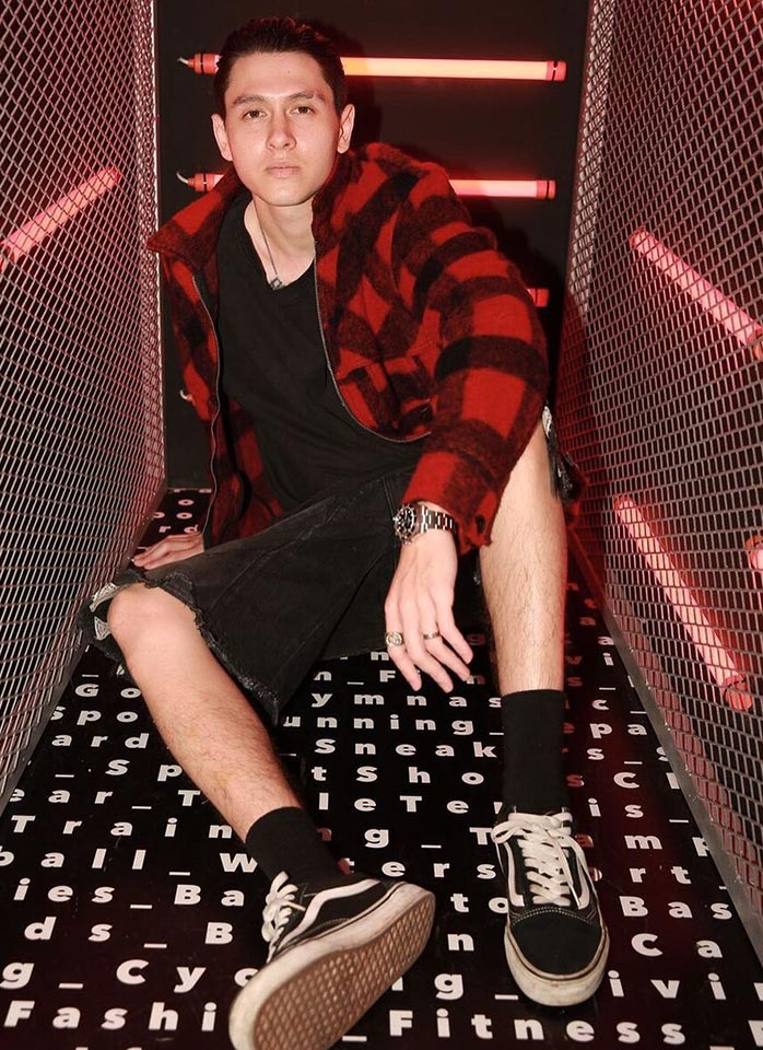 ส่องรอยสัก กวินท์ ดูวาล GAVIN.D แร็ปเปอร์หนุ่มหล่อ ซิกแพคแน่น รอยสักสุด ...