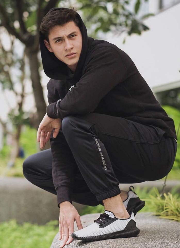 ส่องรอยสัก กวินท์ ดูวาล GAVIN.D แร็ปเปอร์หนุ่มหล่อ ซิกแพคแน่น รอยสักสุด ...